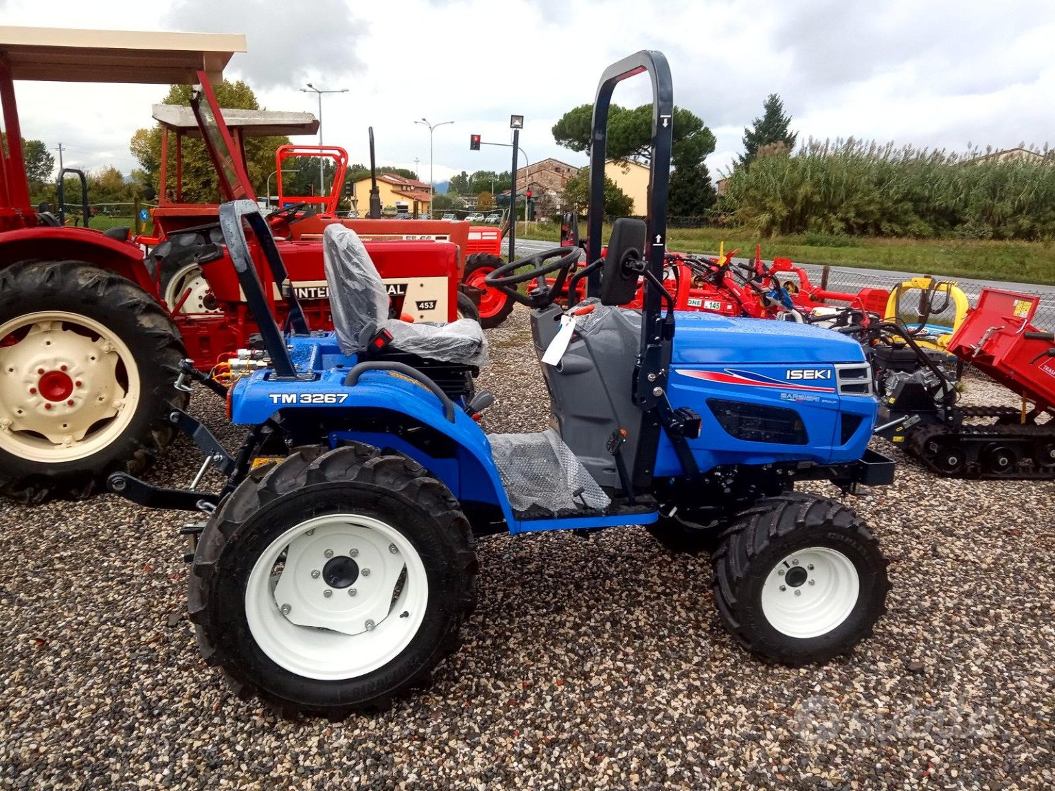 Trattore ISEKI TM 3267 -NUOVO - Trattori Pellegrini
