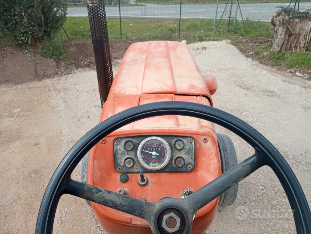 Trattore FIAT 250 R - Trattori Pellegrini