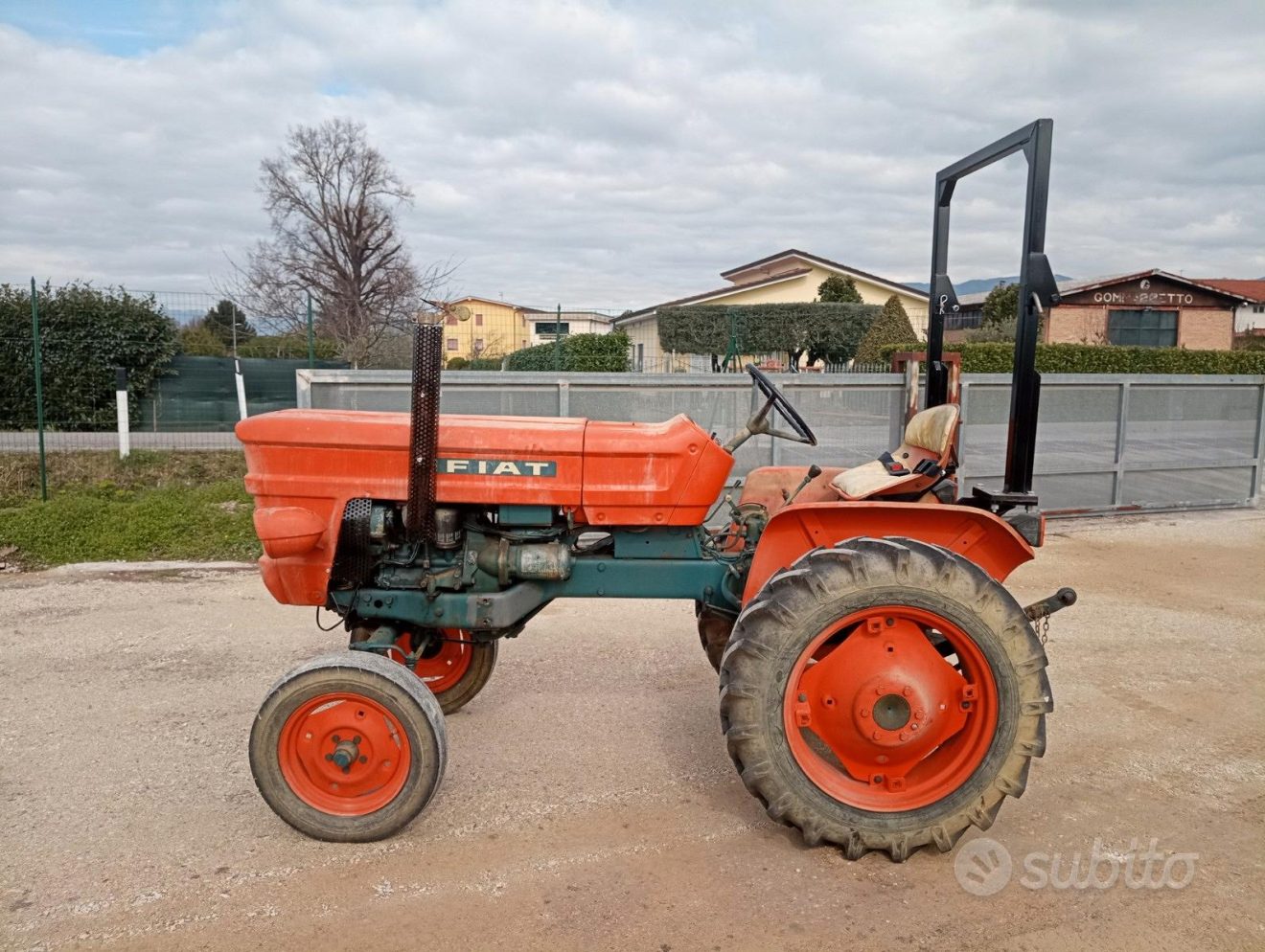 Trattore FIAT 250 R - Trattori Pellegrini