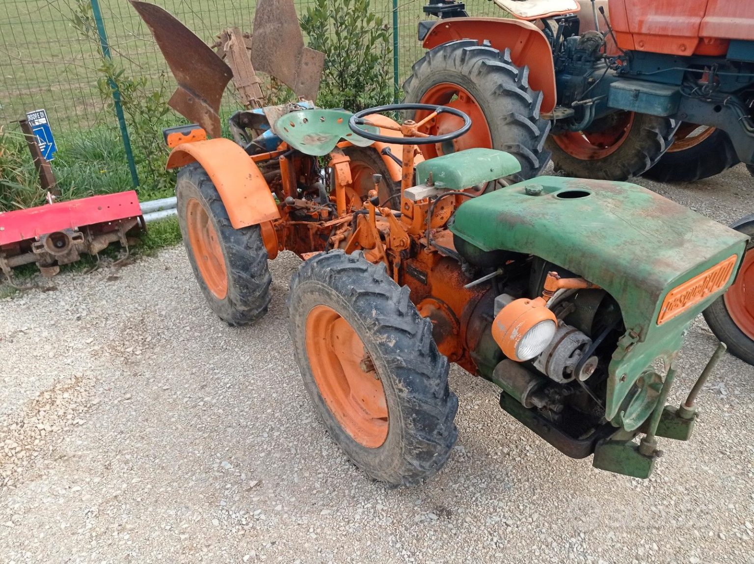 Trattore PASQUALI fresa e aratro - Trattori Pellegrini