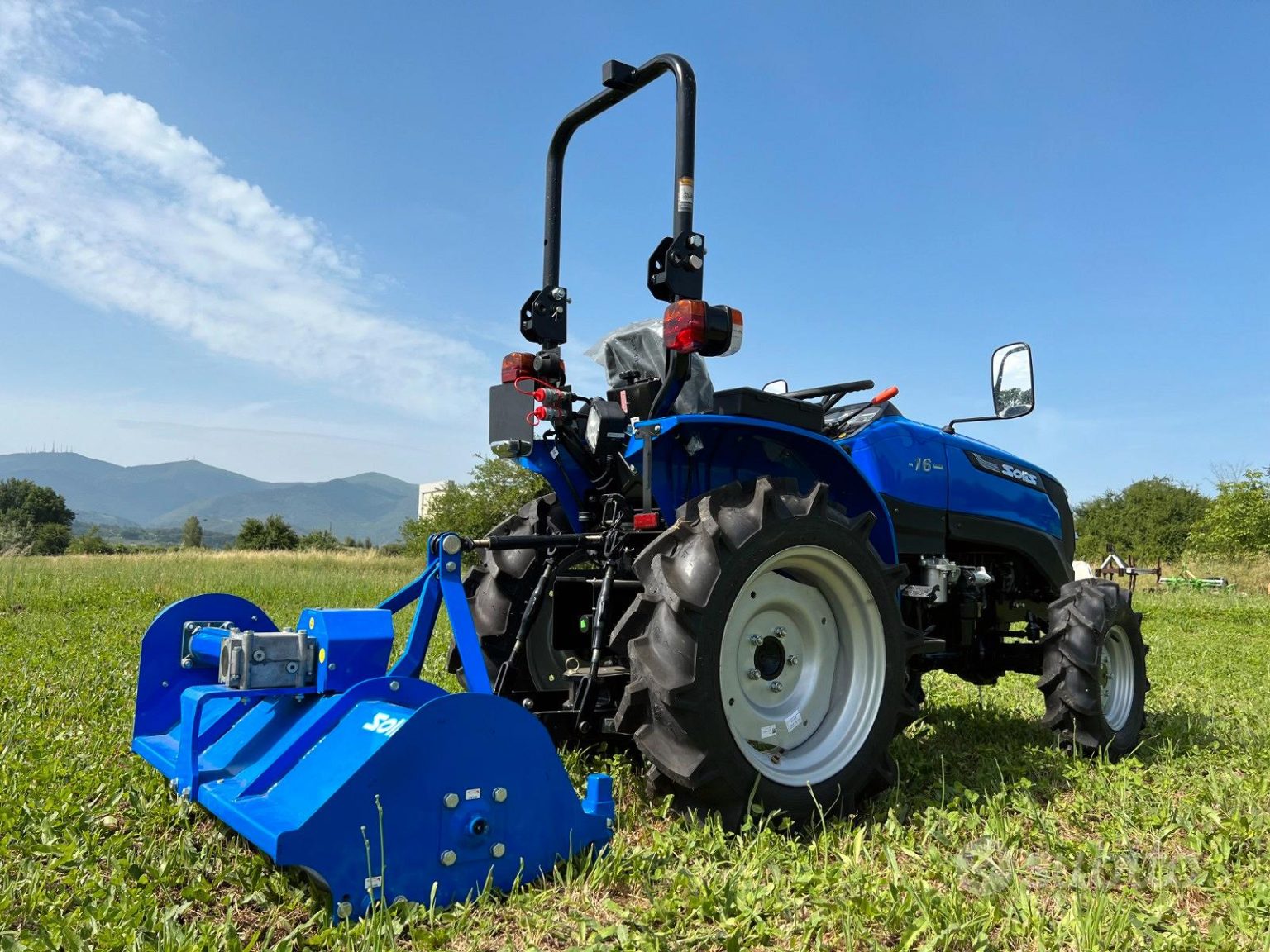 Trattore SOLIS con Trincia -NUOVO - Trattori Pellegrini