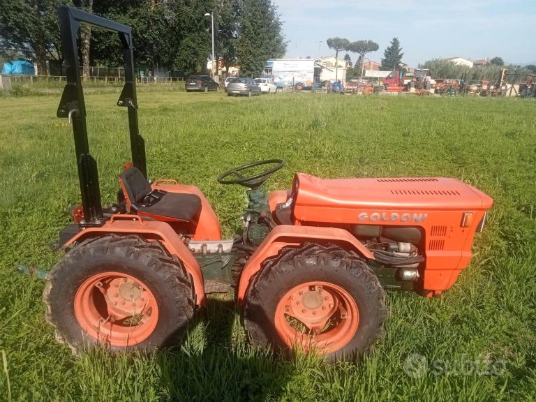 Trattore GOLDONI UNIVERSAL 230 - Trattori Pellegrini