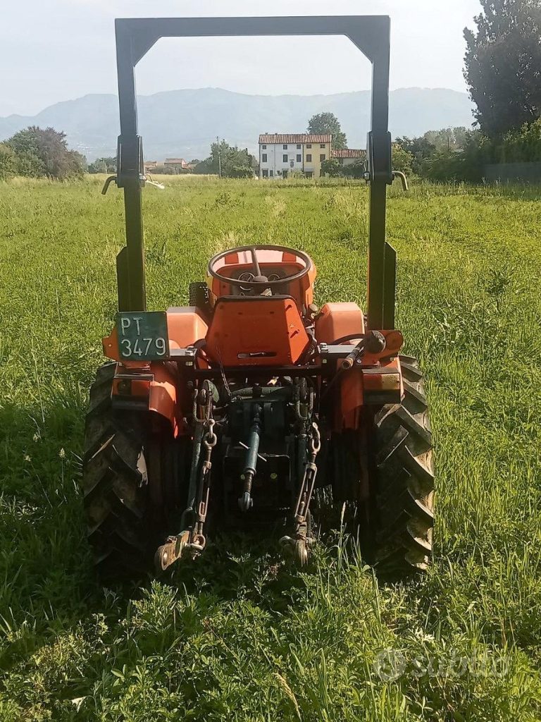 Trattore GOLDONI UNIVERSAL 230 - Trattori Pellegrini