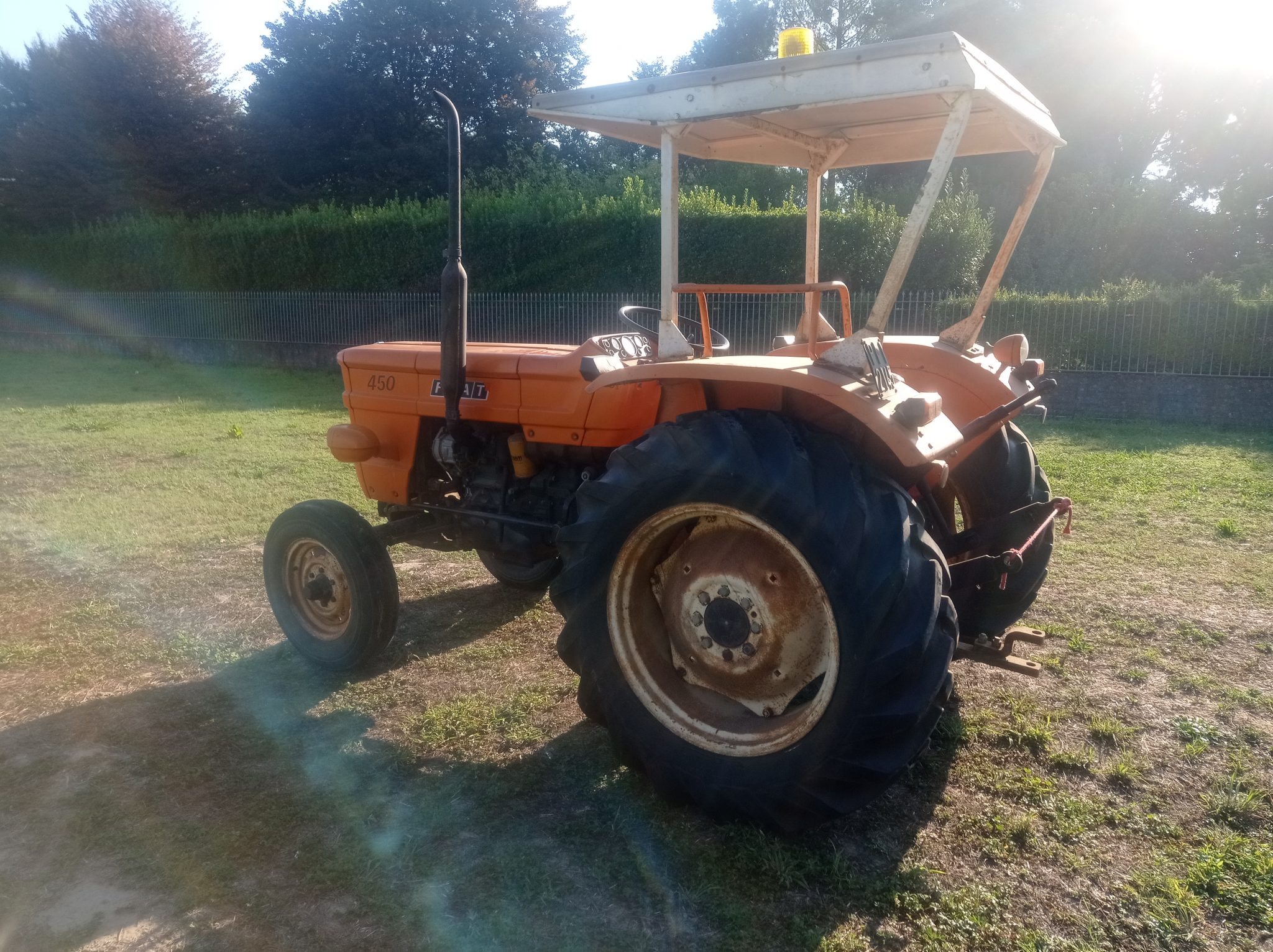 Trattore FIAT 450 - Trattori Pellegrini