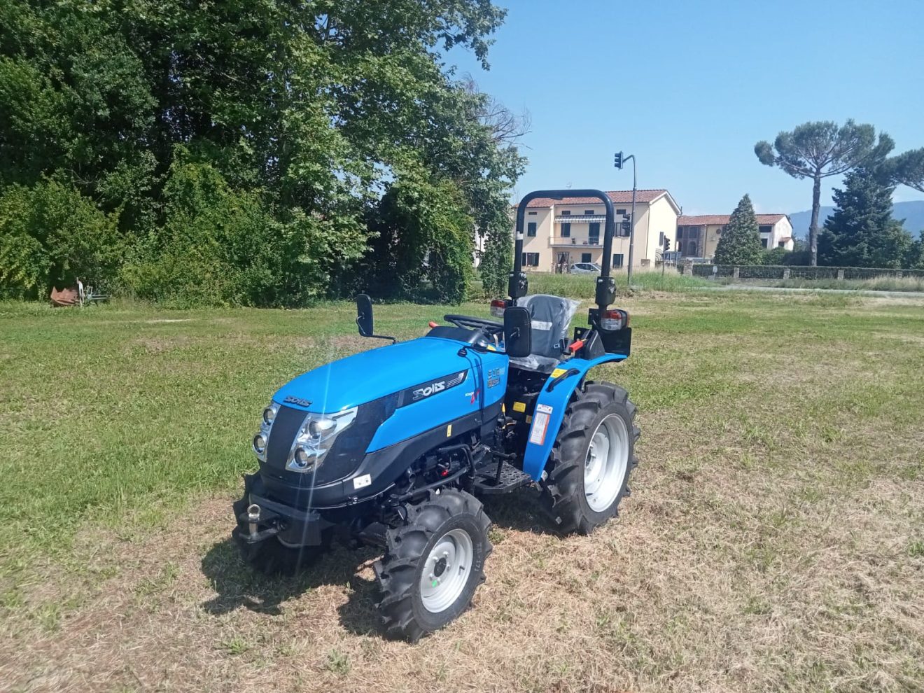 Trattore SOLIS 18 cv -NUOVO - Trattori Pellegrini