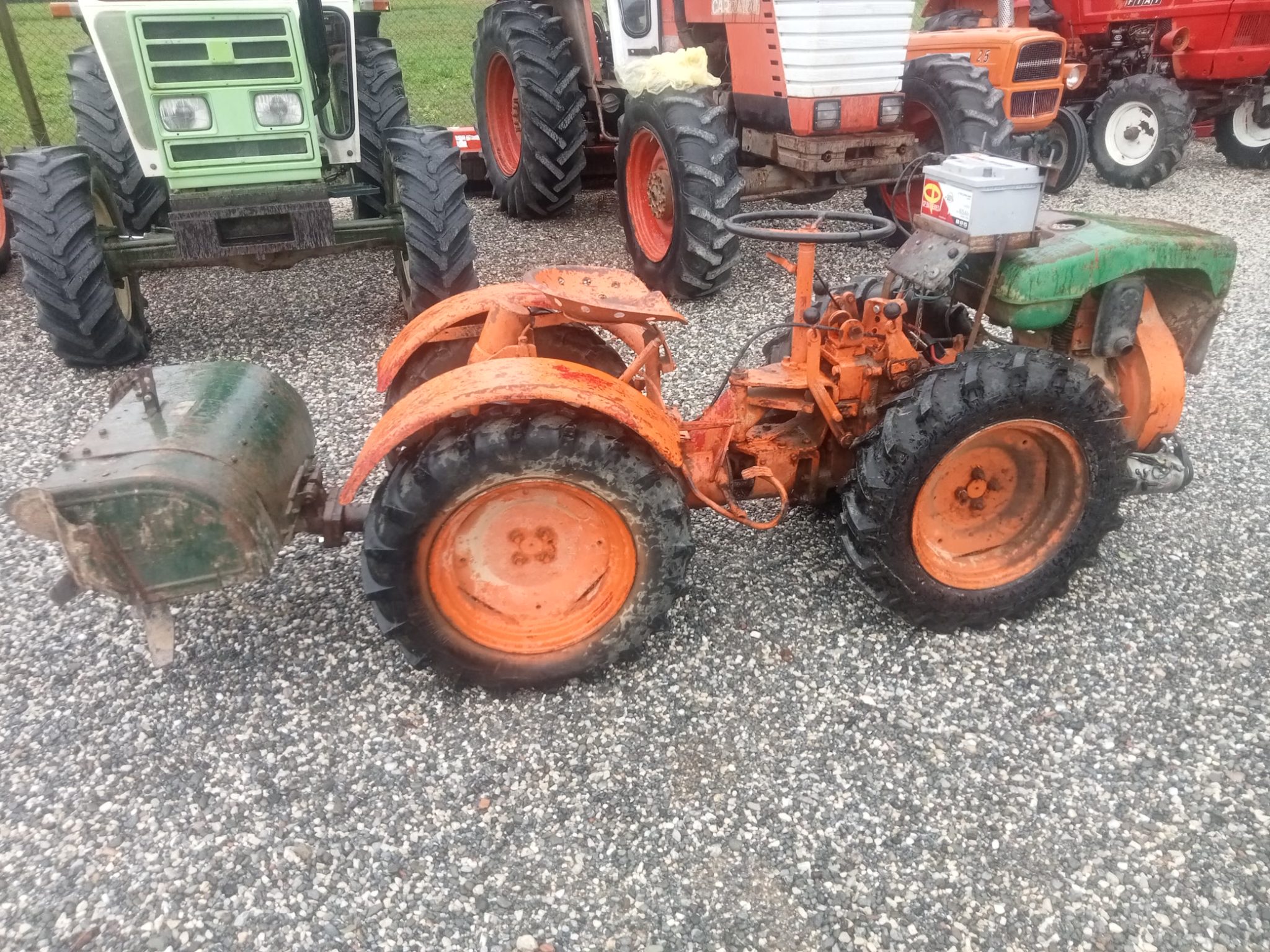 Trattore PASQUALI con fresa - Trattori Pellegrini