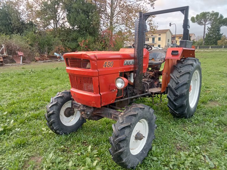 Trattore FIAT 480 - Trattori Pellegrini