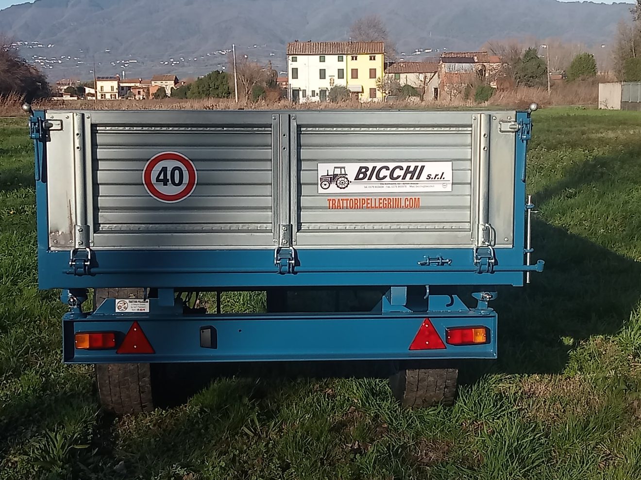 Rimorchio BICCHI 60 Q.li Trilaterale -NUOVO - Trattori Pellegrini