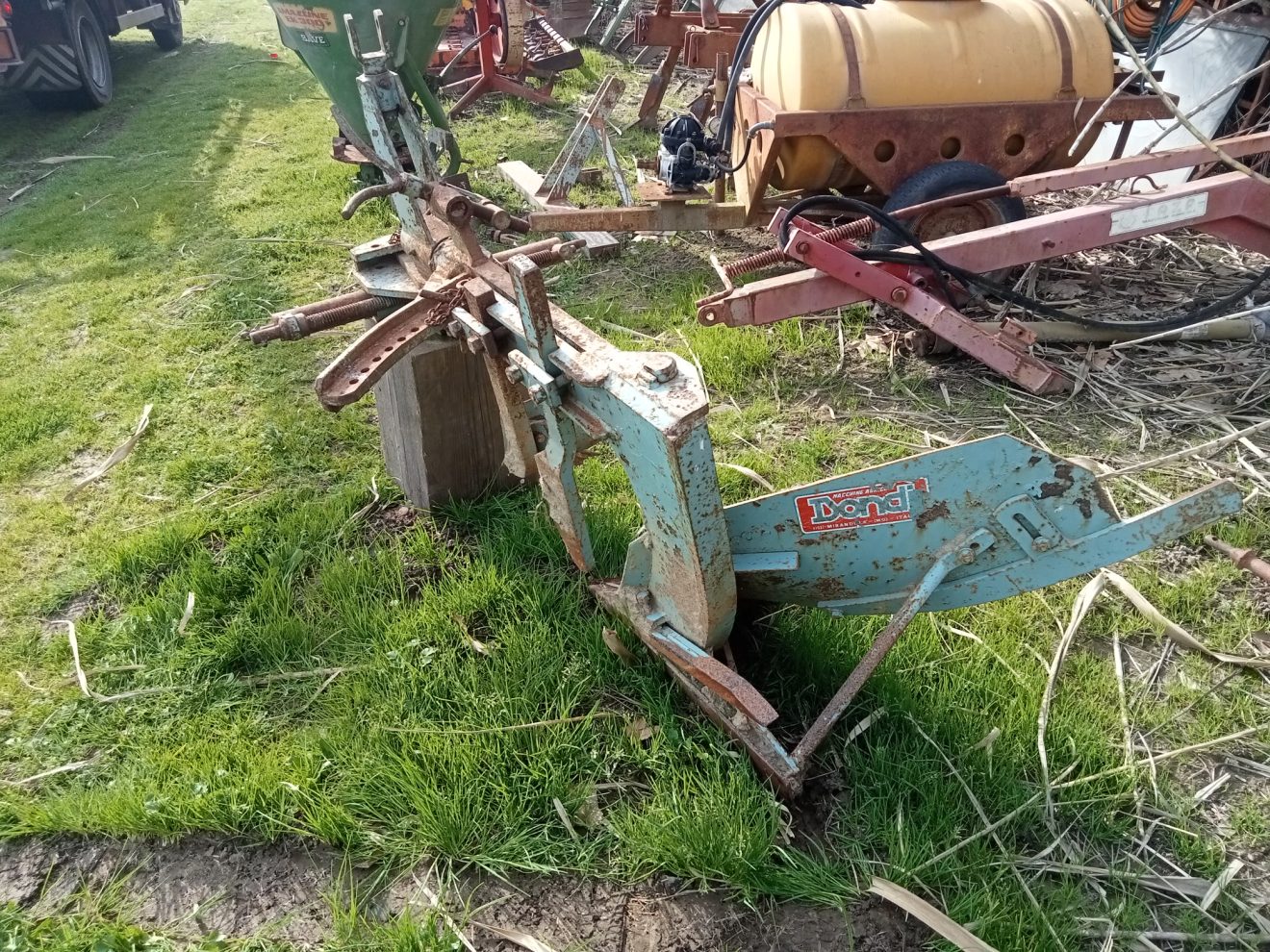 Aratro DONDI 28 - Trattori Pellegrini