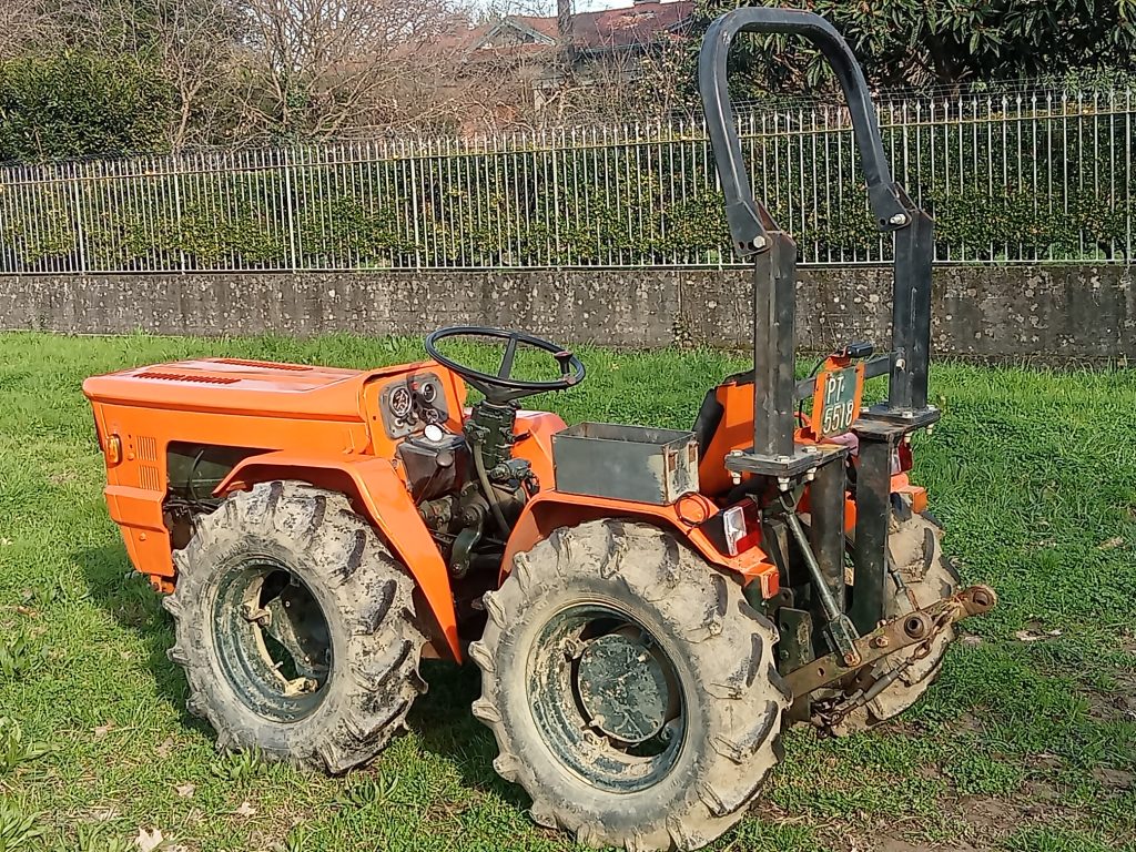 Trattore GOLDONI UNIVERSAL 240 - Trattori Pellegrini