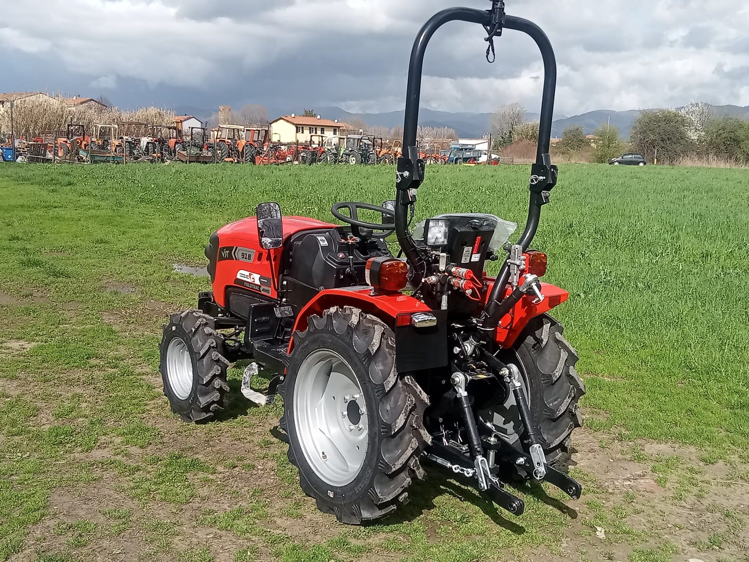 Trattore VST FIELDTRAC -NUOVO - Trattori Pellegrini
