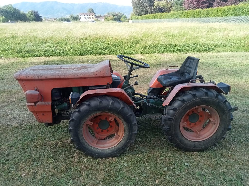 Trattore GOLDONI UNIVERSAL 224 - Trattori Pellegrini